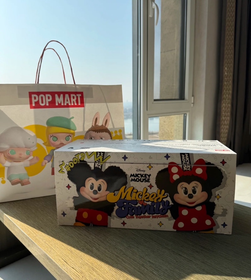 (100% Original) POP MART The Disney Mickey Family Cute Together Plush ...