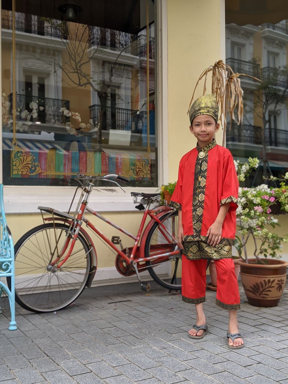 BAJU LAYANG BUDAK MERAH BORDER GOLD!! READY STOCK!! POST OUT SETIAP ...