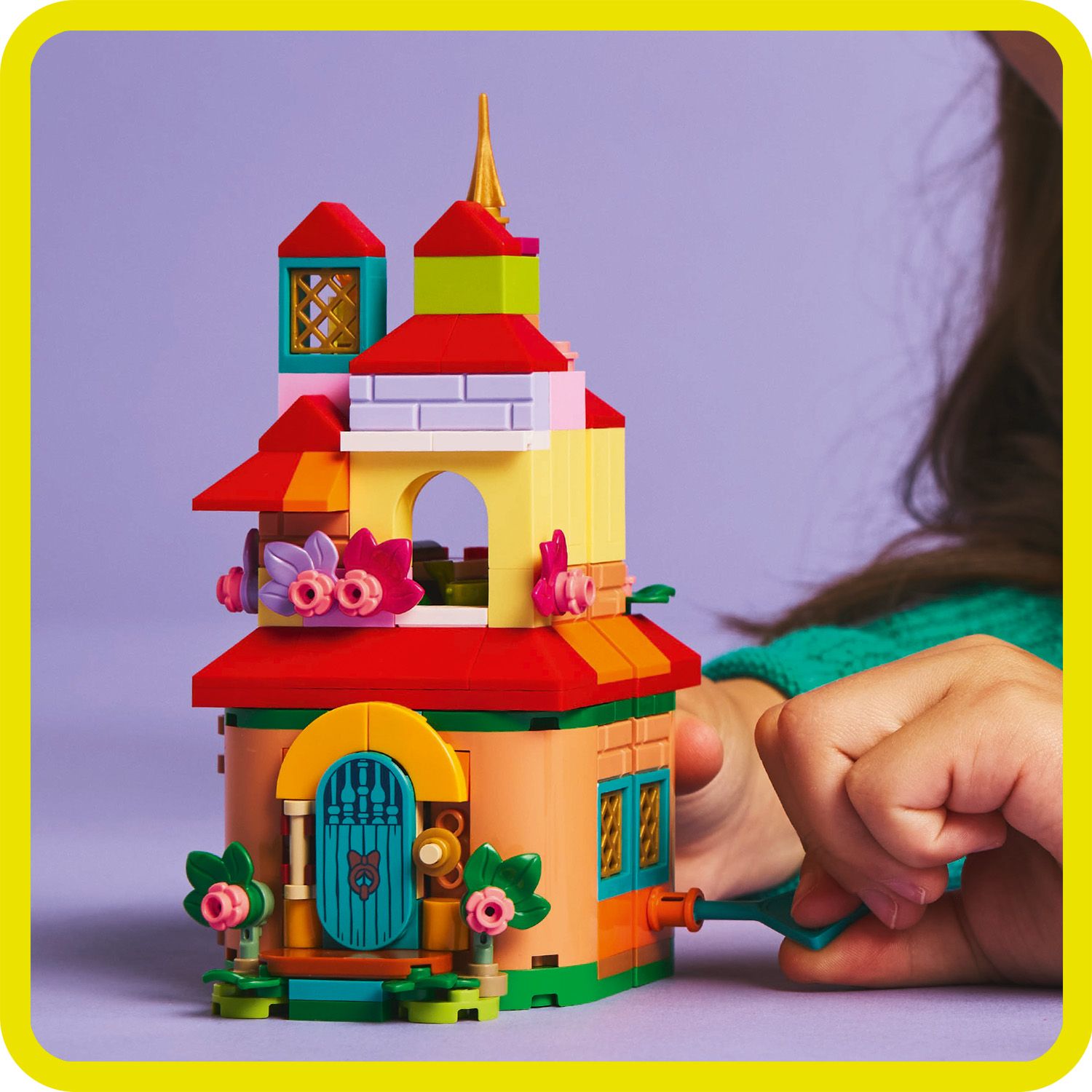 LEGO Disney Classic 43261 Encanto Mini House (186 Pieces) | Shopee Malaysia