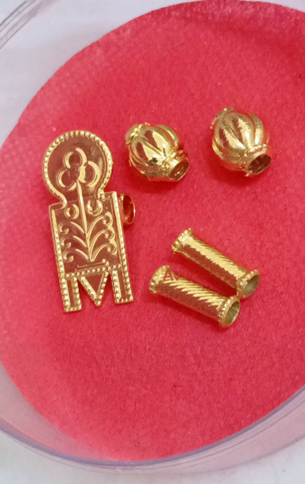 Thennai Thali pendant set not 916 exclusive wedding collection thali ...