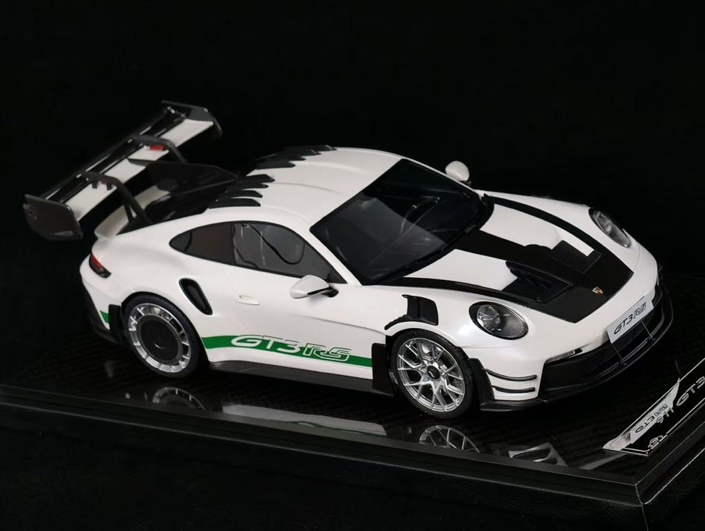 VIP Model 1:18 Diecast Porsche 911 GT3 RS White Vehicle Model Car ...