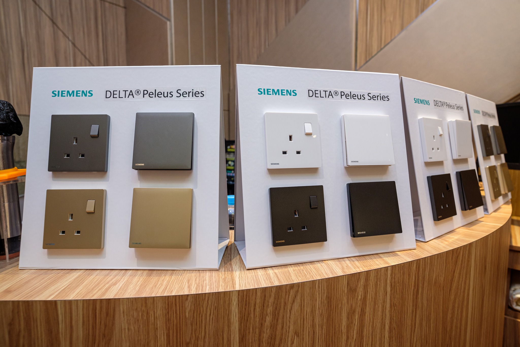 SIEMENS DELTA® PELEUS SERIES SWITCHES & SOCKET OUTLET SWITCH SIRIM ...