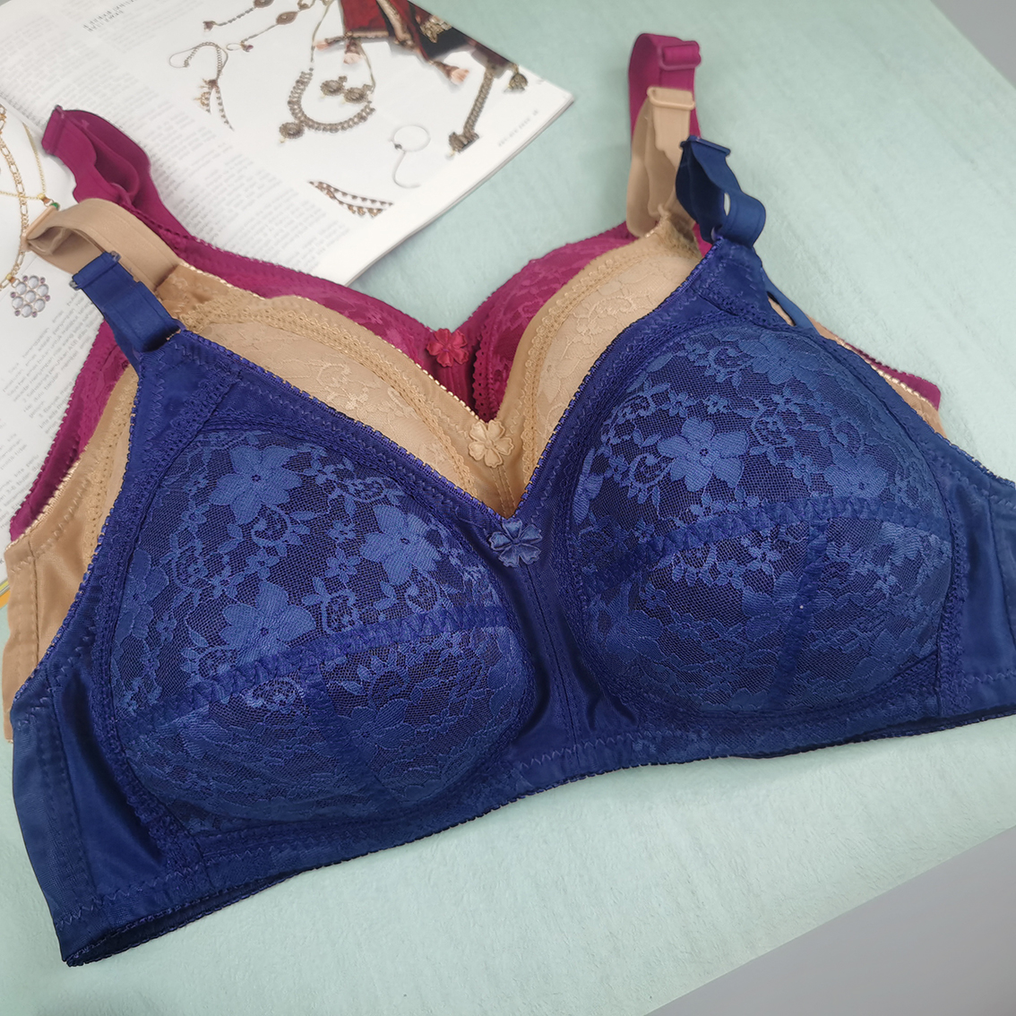 FULL CUP Bra PLUS SIZE Cup C/D 36" ~ 50" 2-Hook Wireless Bra / Baju ...