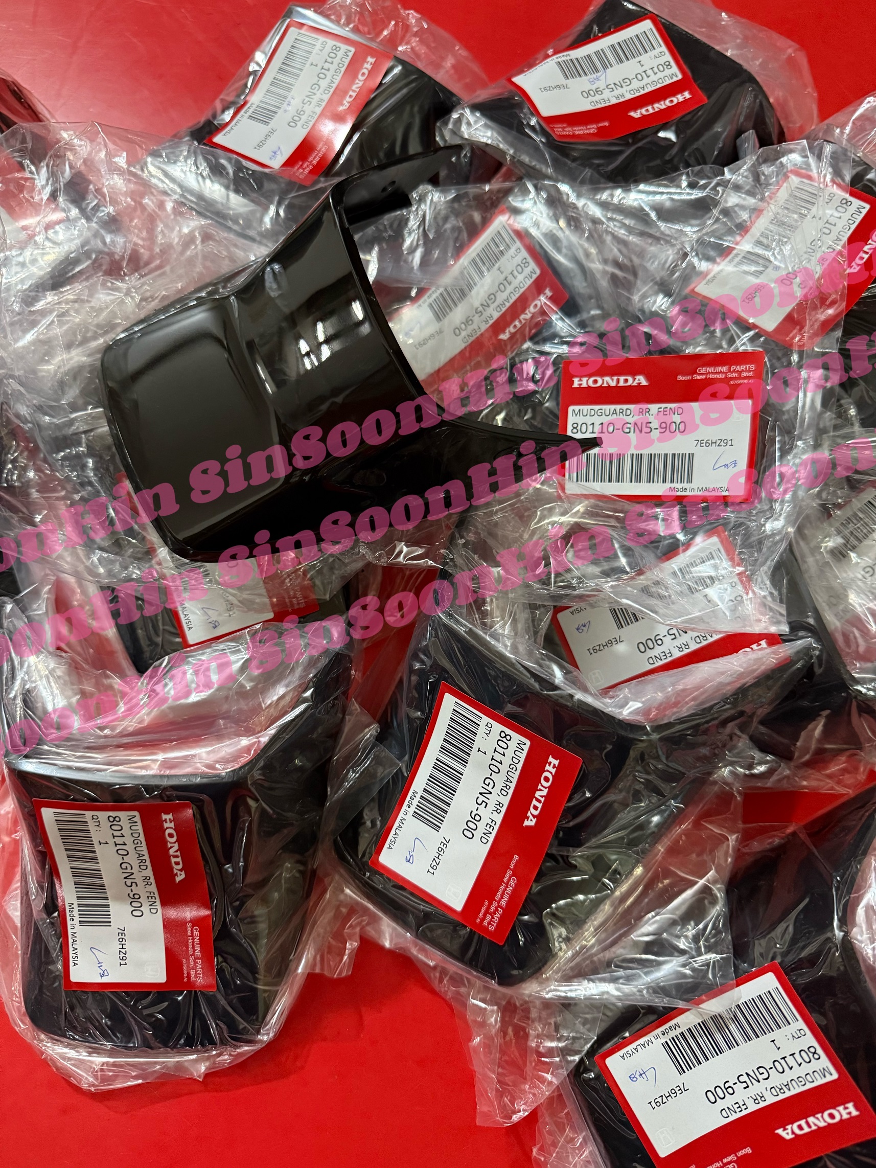 Honda EX5 / DREAM 100% ORIGINAL [80110-GN5-900] Rear Fender Flap / Rear Mudflex / Rear Mudguard ...