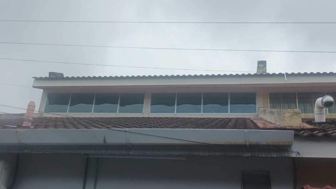Atap Transparent/Atap Cerah Lutsinar/RATA 1mm 2mm Polycarbonate ...