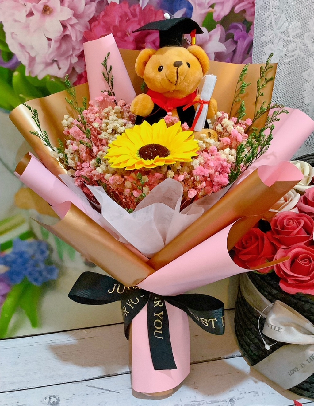 Sejambak Bunga Sabun Beruang Graduasi (S) – Teddy Bunga Matahari ...