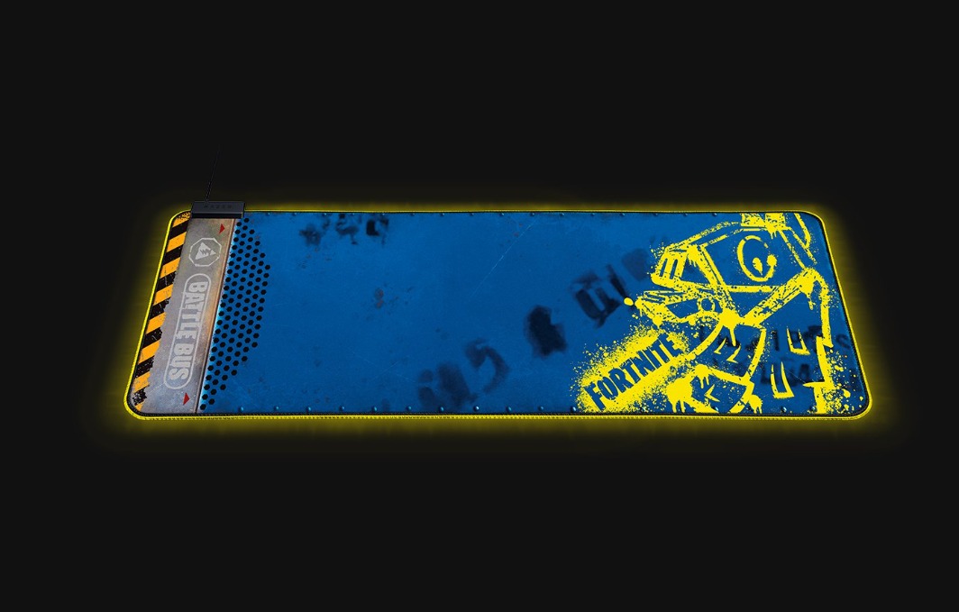 Razer Goliathus Extended Chroma RGB Mouse Pad Fortnite Edition ...