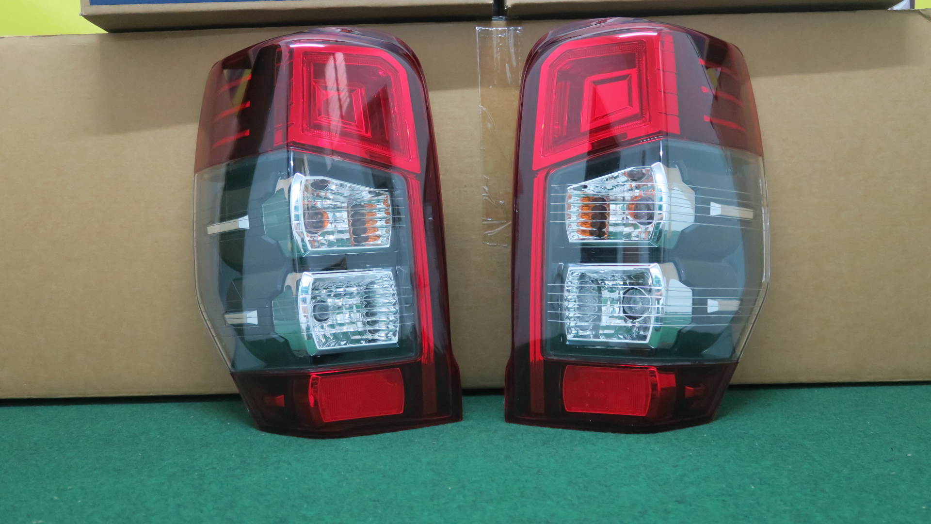 MITSUBISHI TRITON VGT 2.4 2019 KL1 TAIL LAMP/LAMPU BELAKANG TAILLIGHT ...