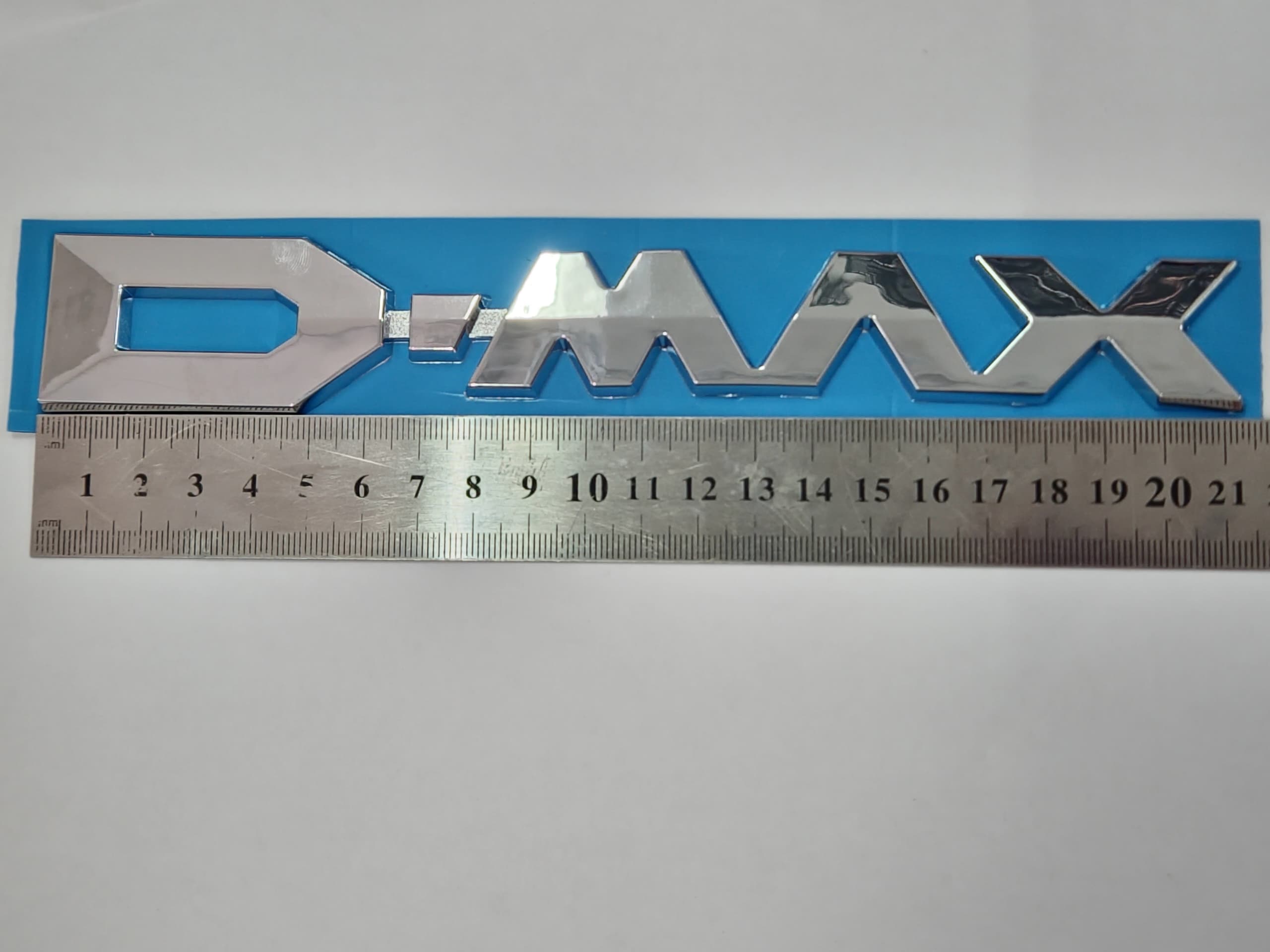 emblem dmax isuzu dmax emblem isuzu emblem 4x4 isuzu 1.9 2.5 emblem ...