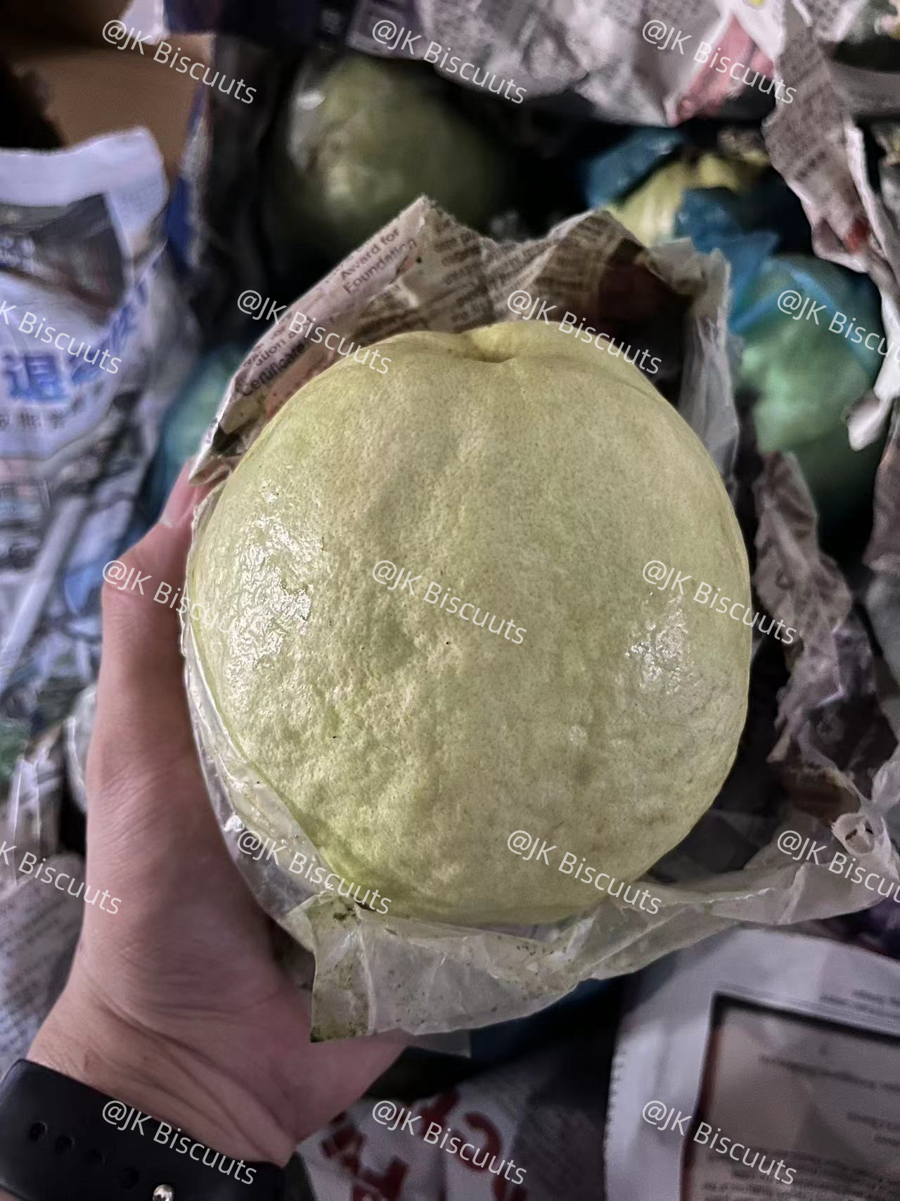 Guava Lohan from Bidor, Fresh & Manis ; Jambu Batu Lohan ; 鲜甜松脆 罗汉番石榴 ...