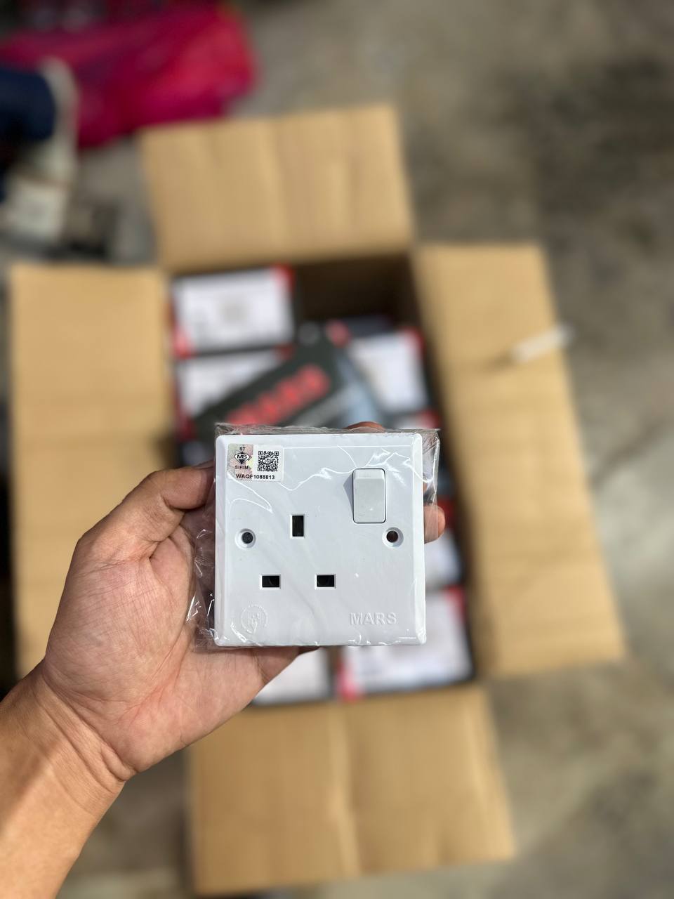 [Borong] 13A Socket Switch SIRIM | Harga Borong | Suis Soket Elektrik ...