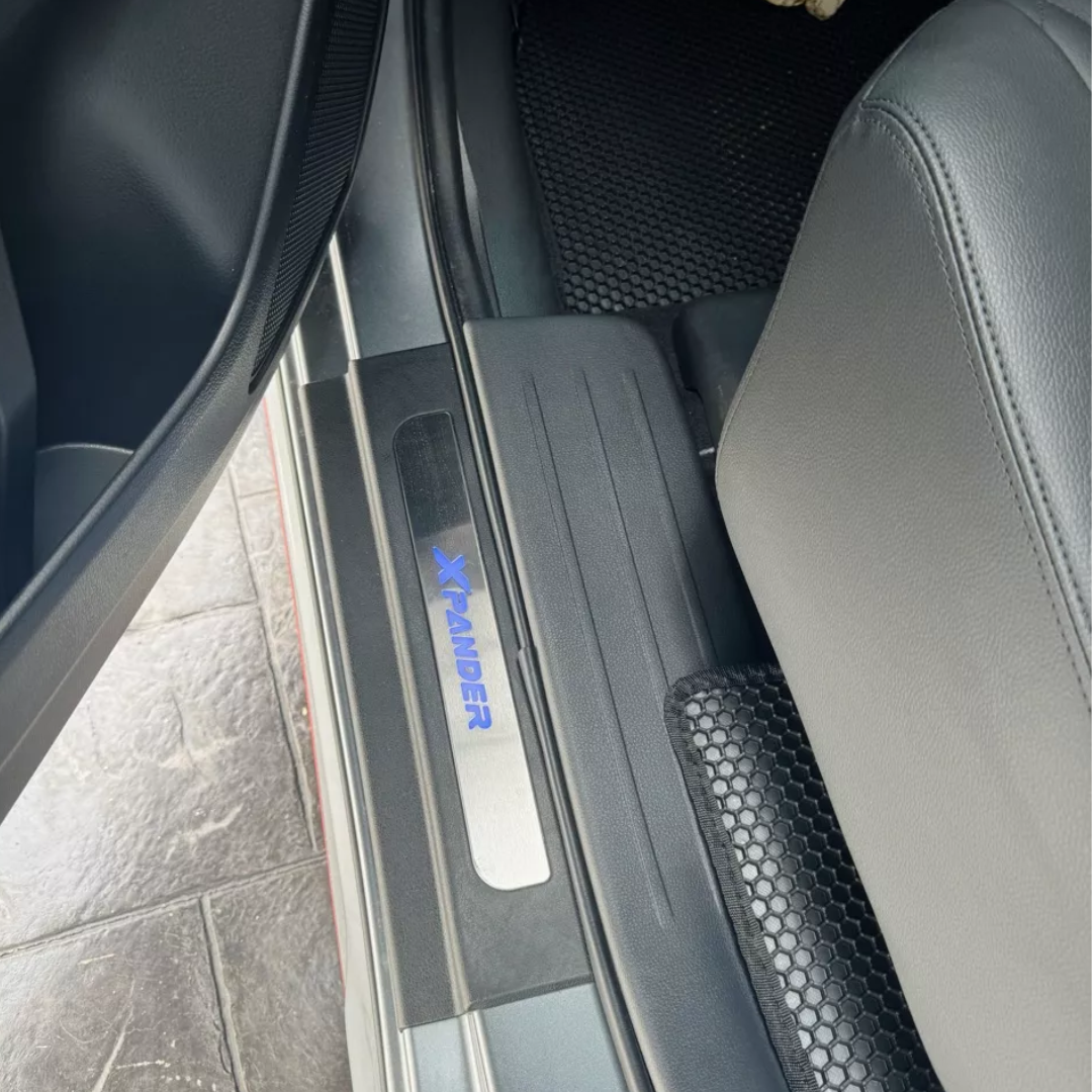 Mitsubishi Xpander 2021-2024 Blue LED Door Side Sill Step Plate 4 PCS ...