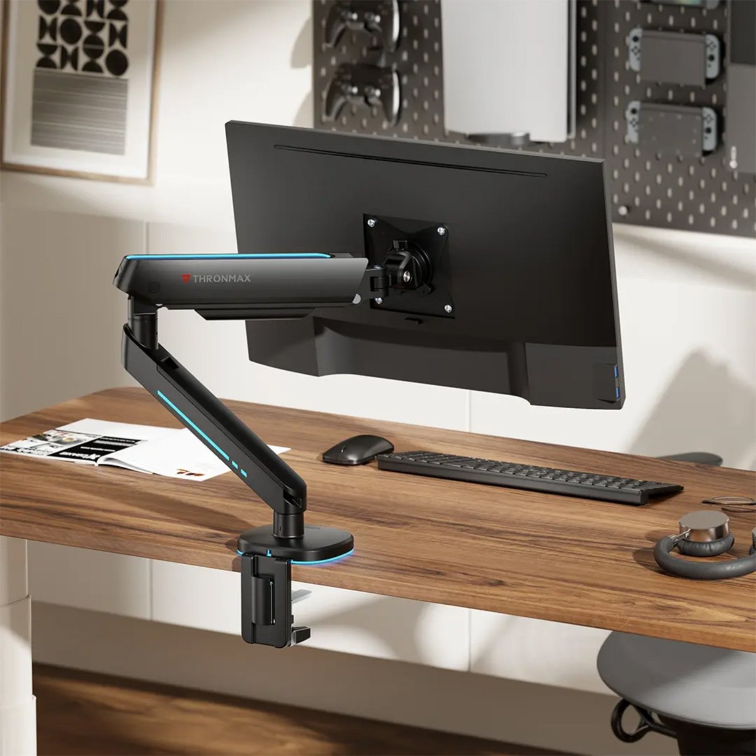 THRONMAX Heavy-Duty RGB Gaming Monitor Arm with RGB Lighting 27" - 45 ...