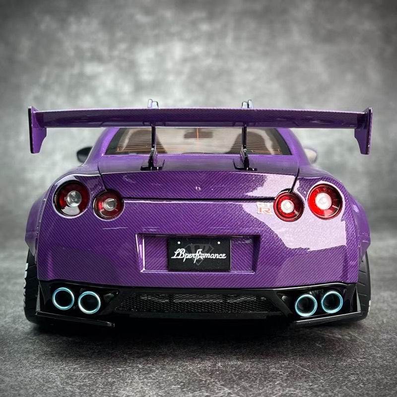 PGM 1:18 Diecast Niassan GTR R35 Vehicle Model Car Collection Worldwide ...