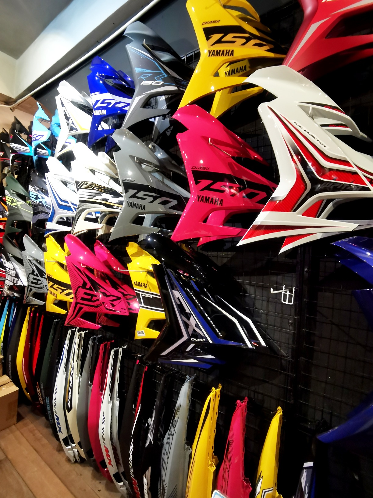 Body Cover Set Rapido NVX V2 Yamaha Aerox-155 GUNDAM SERIES White ...