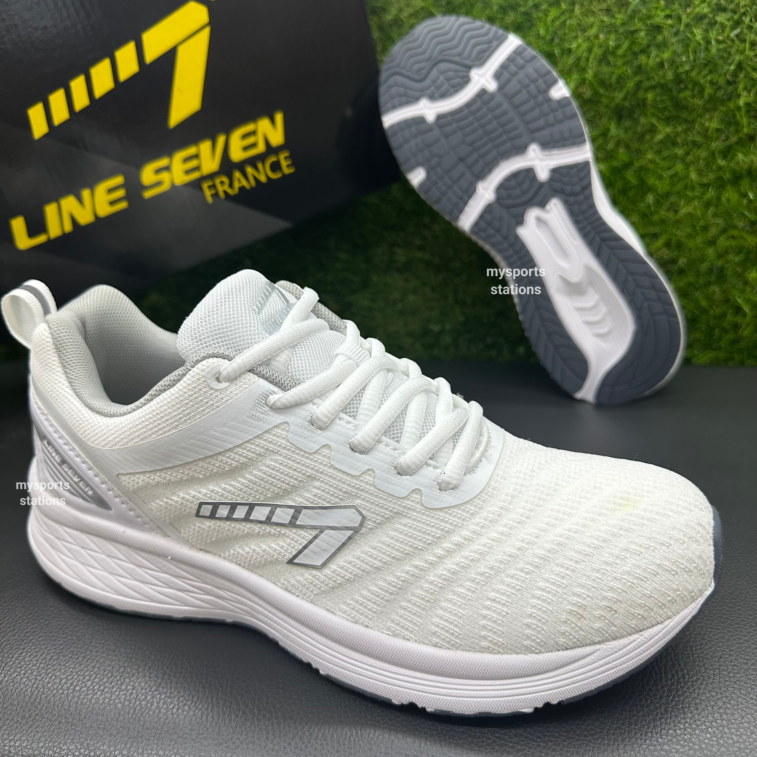 LINE SEVEN | LINE 7 S-2665 Mens White Shoes | Black Shoes | Running ...