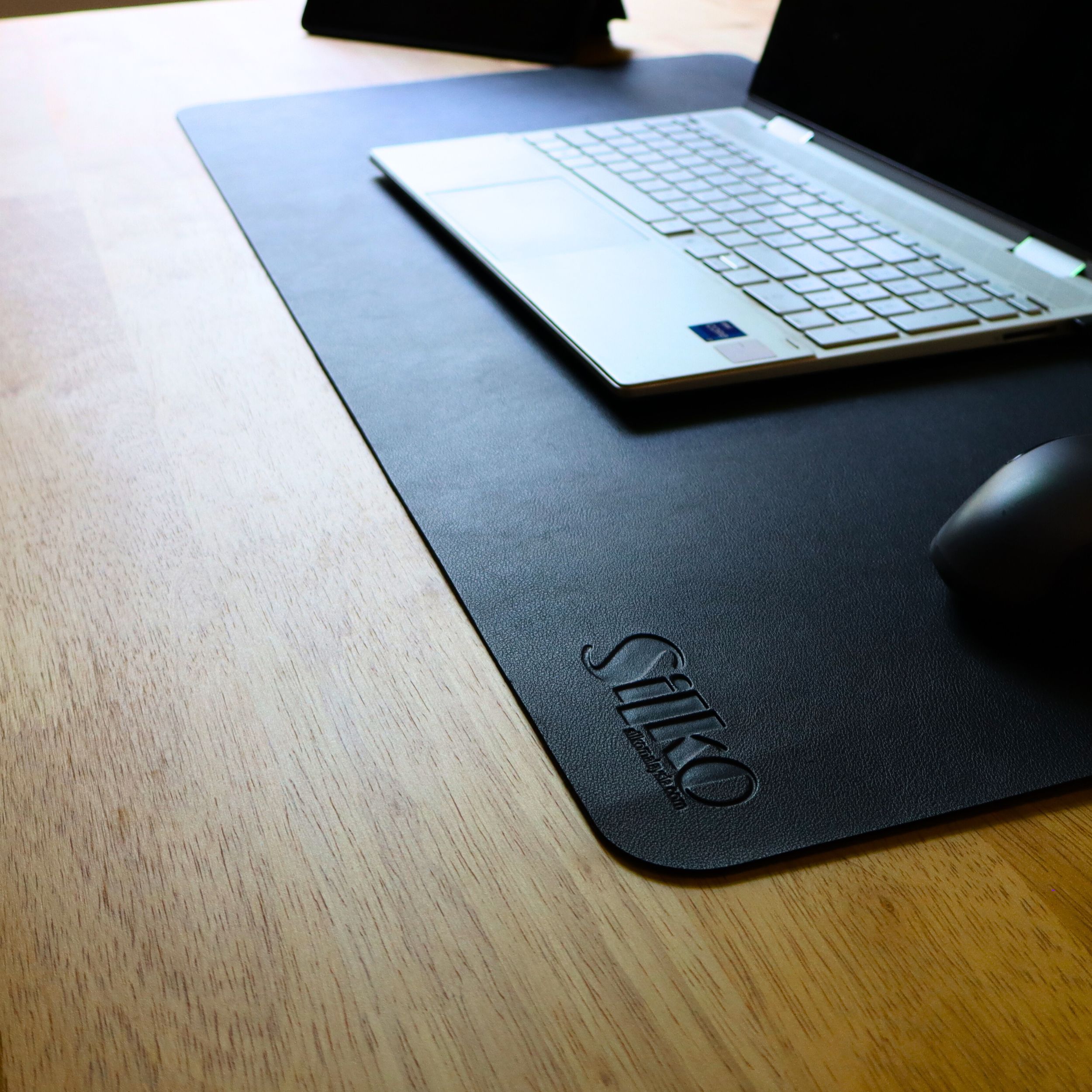 SILKO Mouse Pad made of PVC Leather with Non-Slip feature - BLACK ...