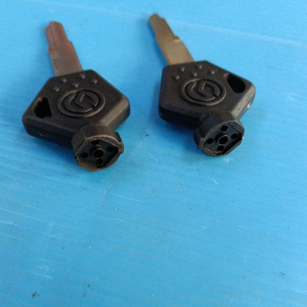 SYM VF3I 185 UNCUT KEY BLANK/KUNCI KOSONG UNTUK MOTOR SYM | Shopee Malaysia