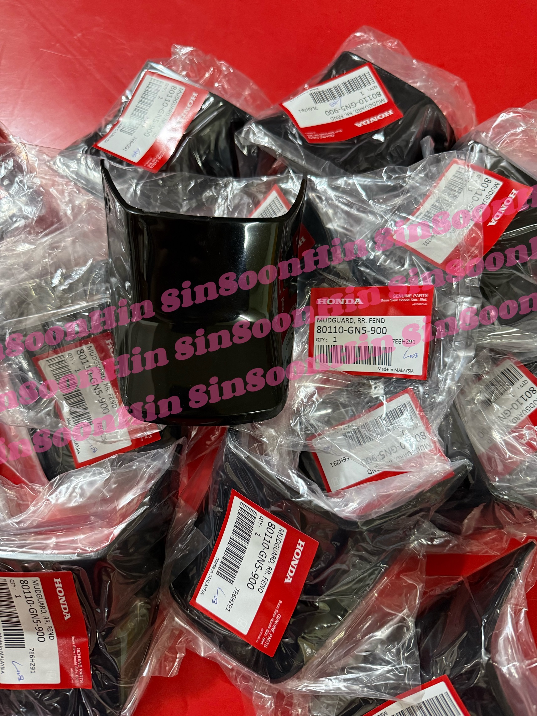 Honda EX5 / DREAM 100% ORIGINAL [80110-GN5-900] Rear Fender Flap / Rear Mudflex / Rear Mudguard ...