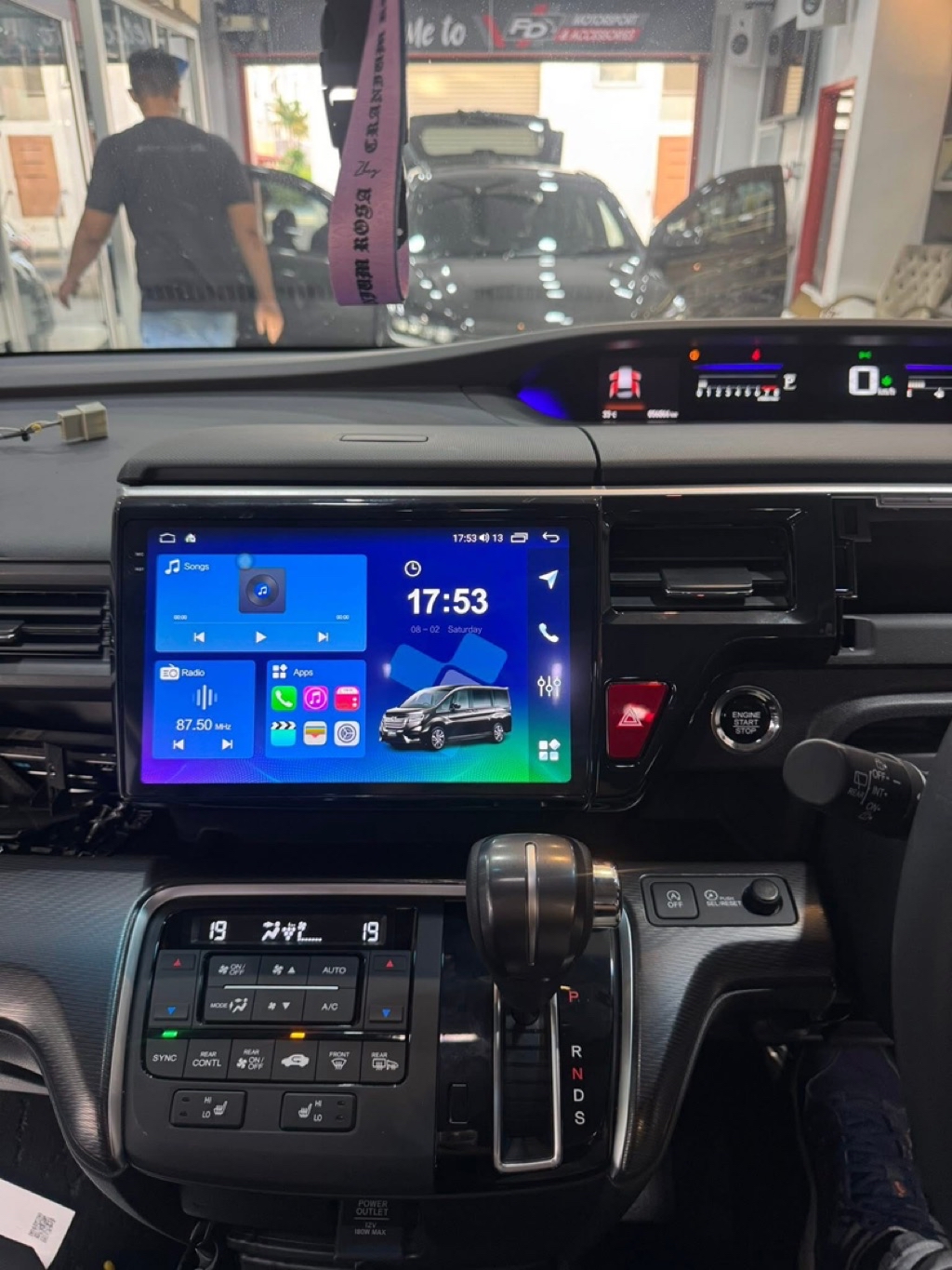 DYNAVIN DP8 PRO 2K SERIES 4 RAM 64 GB 8 RAM 256 GB CAR ANDROID 2K ...