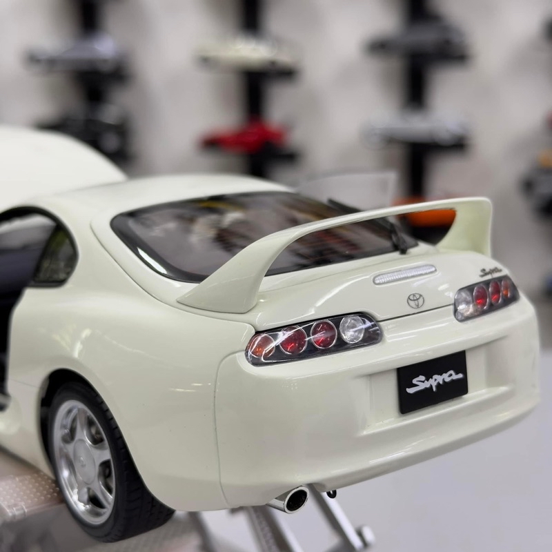 LCD Model 1:18 Diecast Toyota Supra MK4 Vehicle Model Car Collection ...