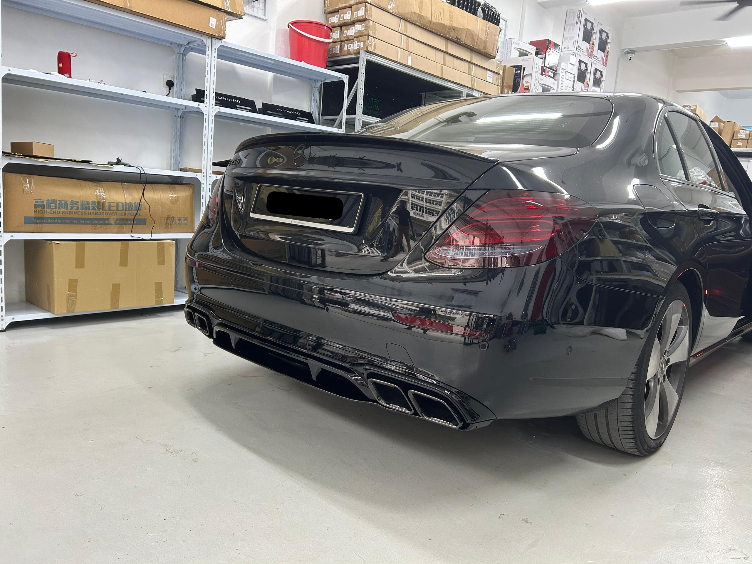 Mercedes-Benz W213 E63 AMG Diffuser 2016-2023 | Shopee Malaysia