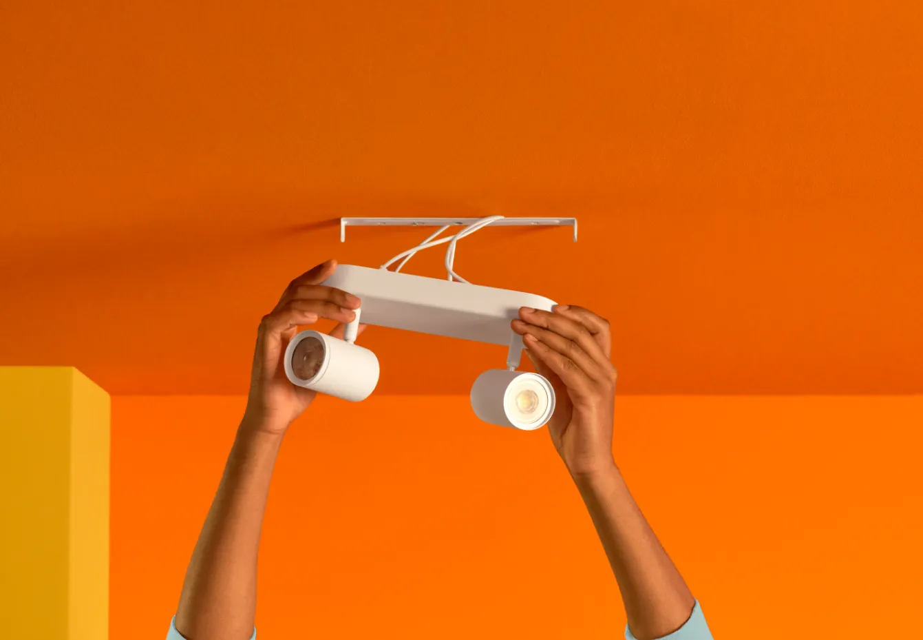 WiZ Smart Wi-Fi LED Imageo Adjustable Spotlight 1 Head | Shopee Malaysia