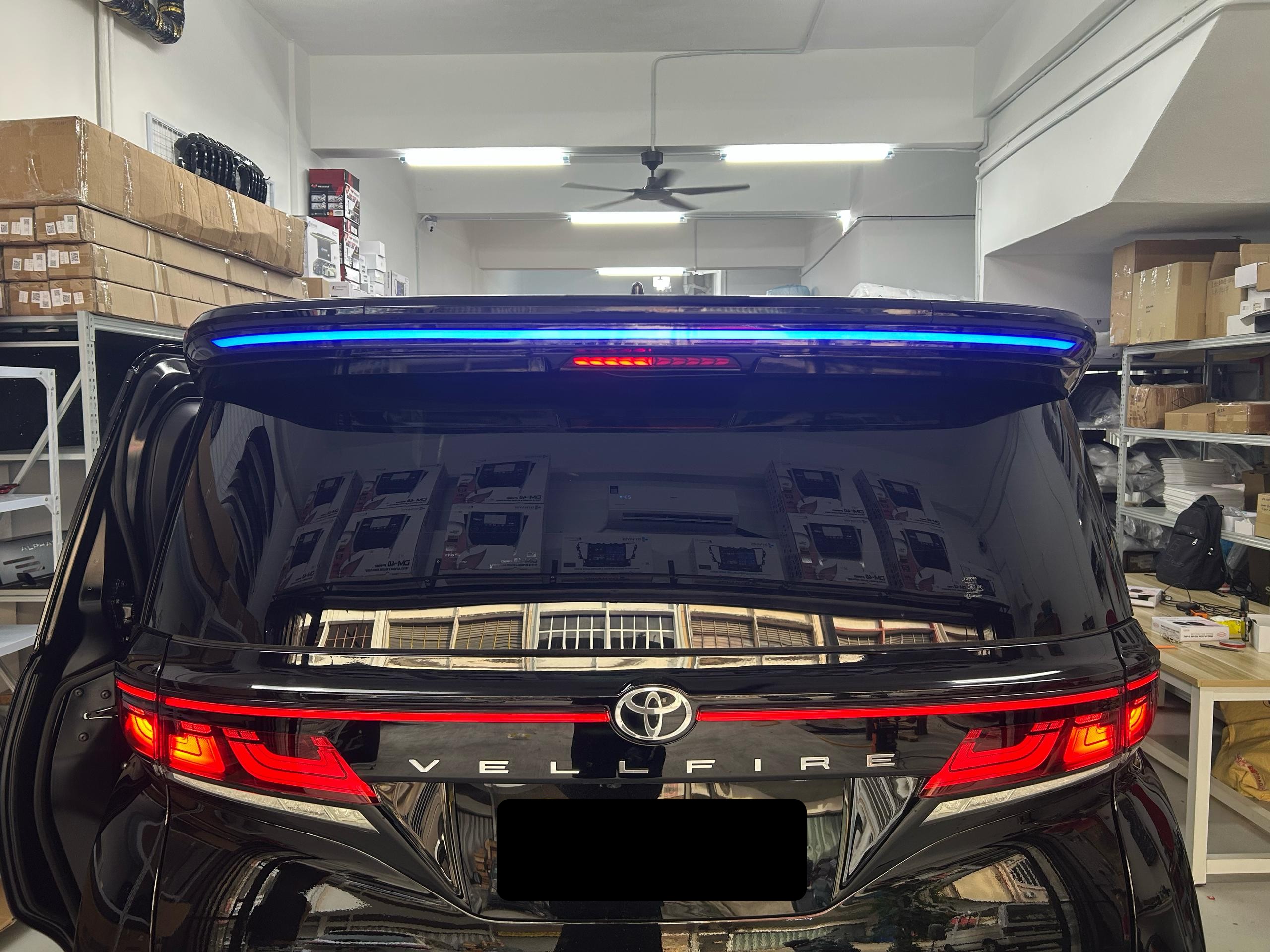 Toyota Alphard Vellfire AH40 AGH40 LED Spoiler Alphard Spoiler Vellfire ...