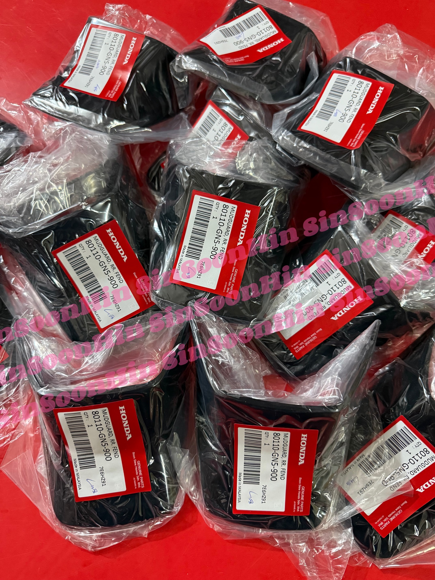 Honda EX5 / DREAM 100% ORIGINAL [80110-GN5-900] Rear Fender Flap / Rear Mudflex / Rear Mudguard ...