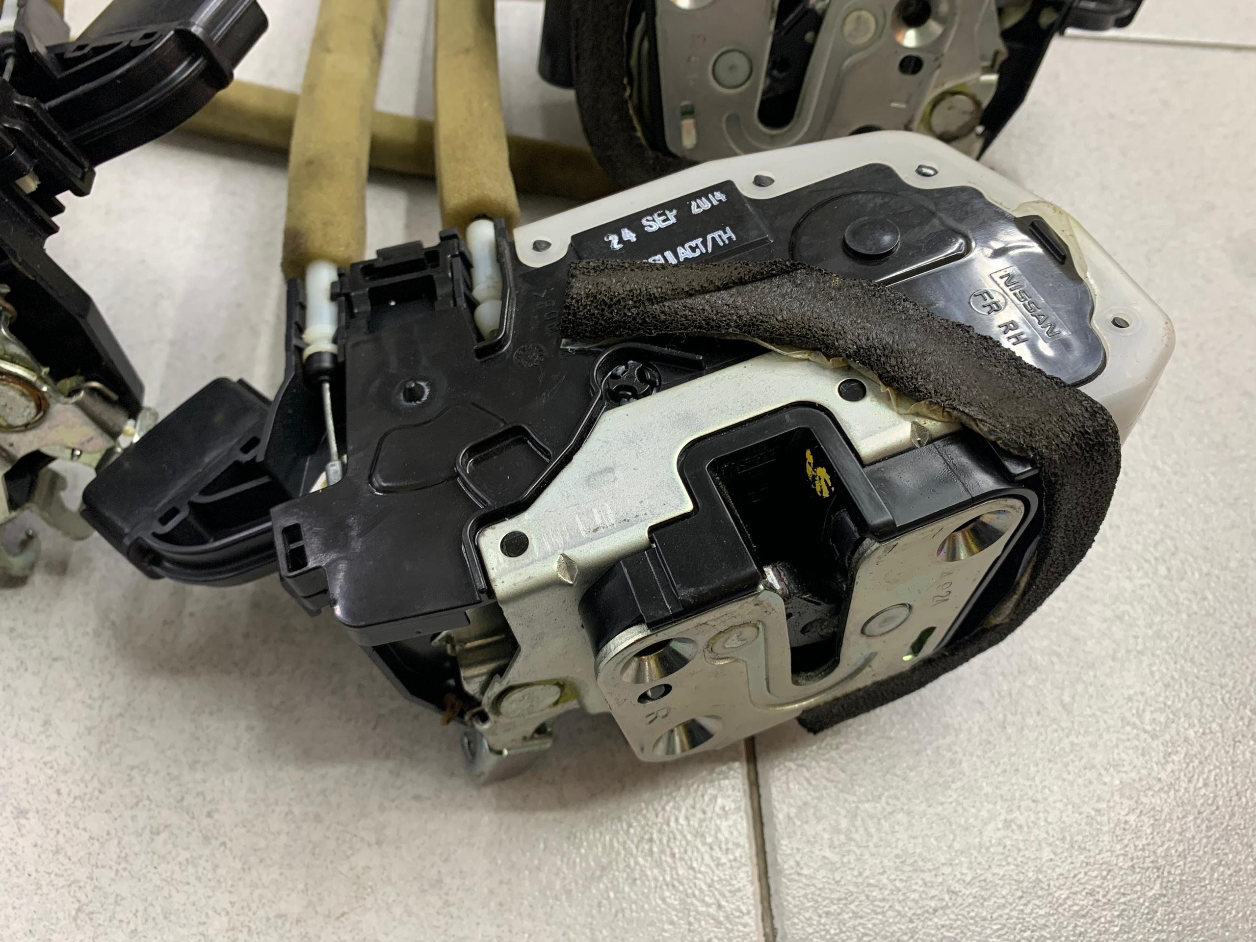 NISSAN TEANA J32 L33 GRAND LIVINA XTRAIL T32 ALMERA DOOR LOCK INNER ...