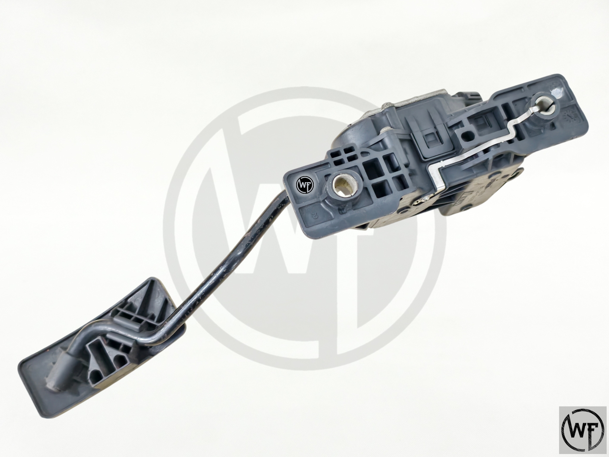 Sensor Pendikit Mitsubishi Triton Terpakai 2 | Shopee Malaysia