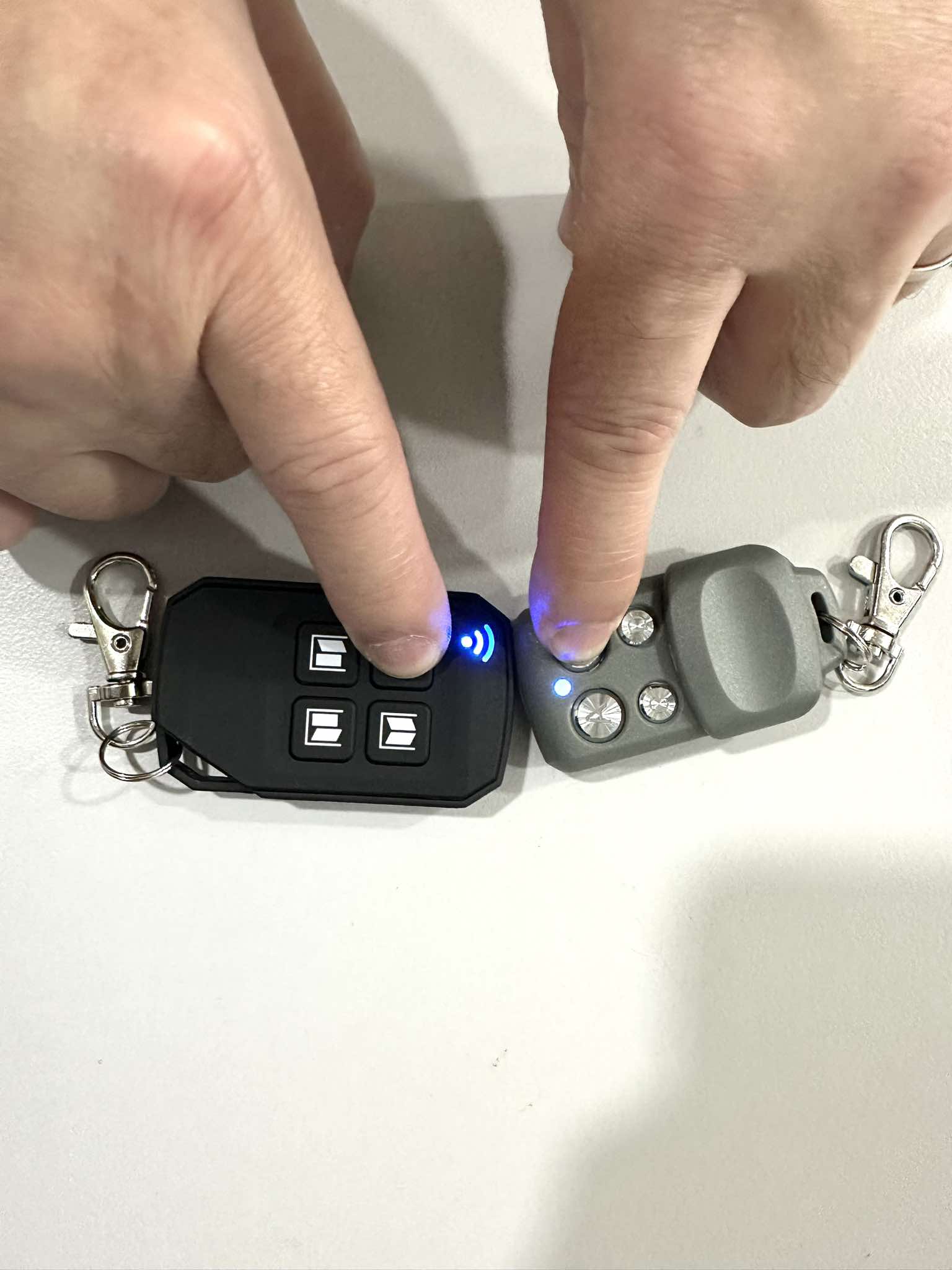 Auto Gate Remote Control Duplicator Copier (Frequency 433Mhz) | Shopee ...