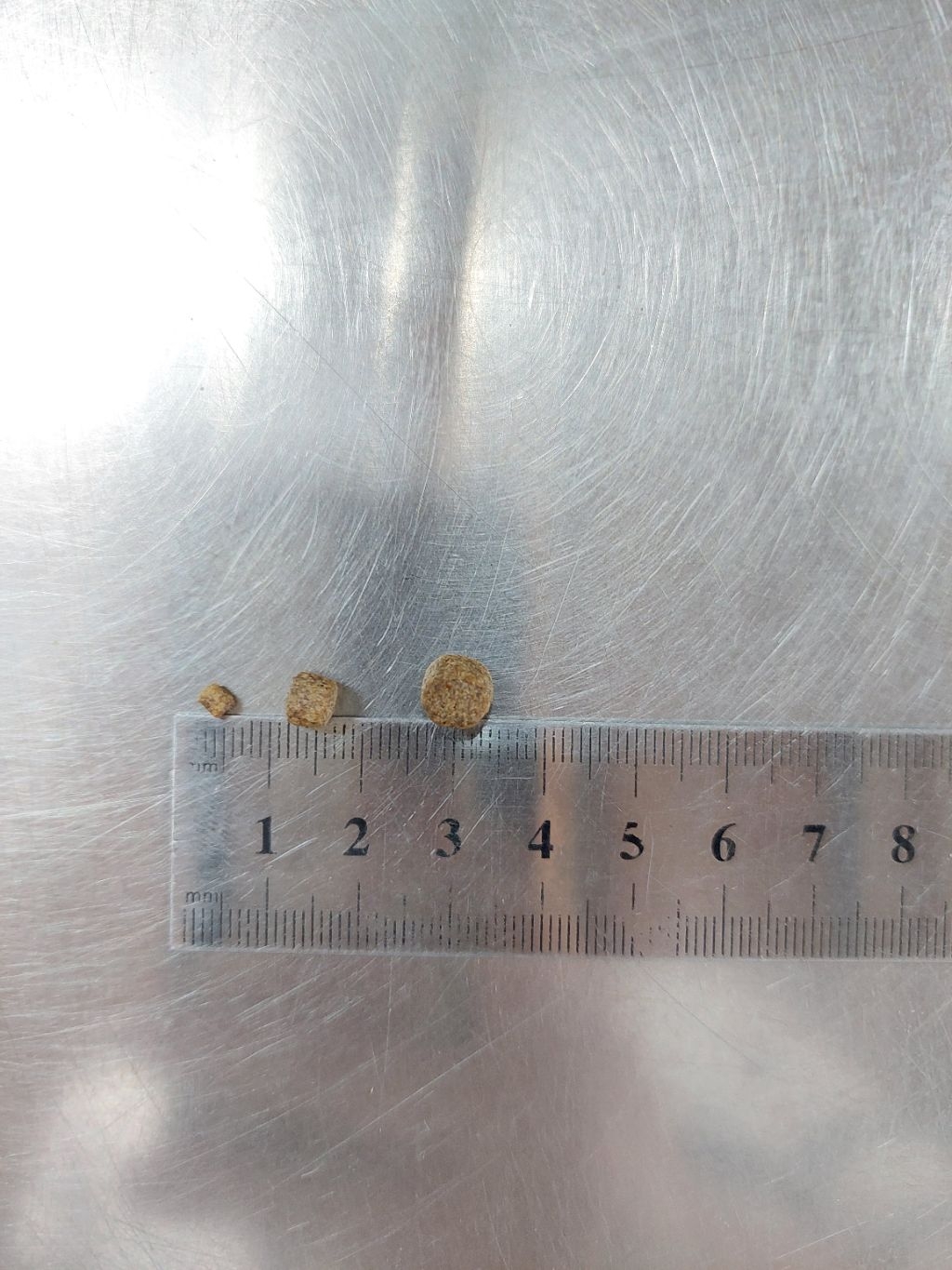 Cargill Makanan Ikan 6113 Premium Tilapia Fish Feed 20kg | Shopee Malaysia