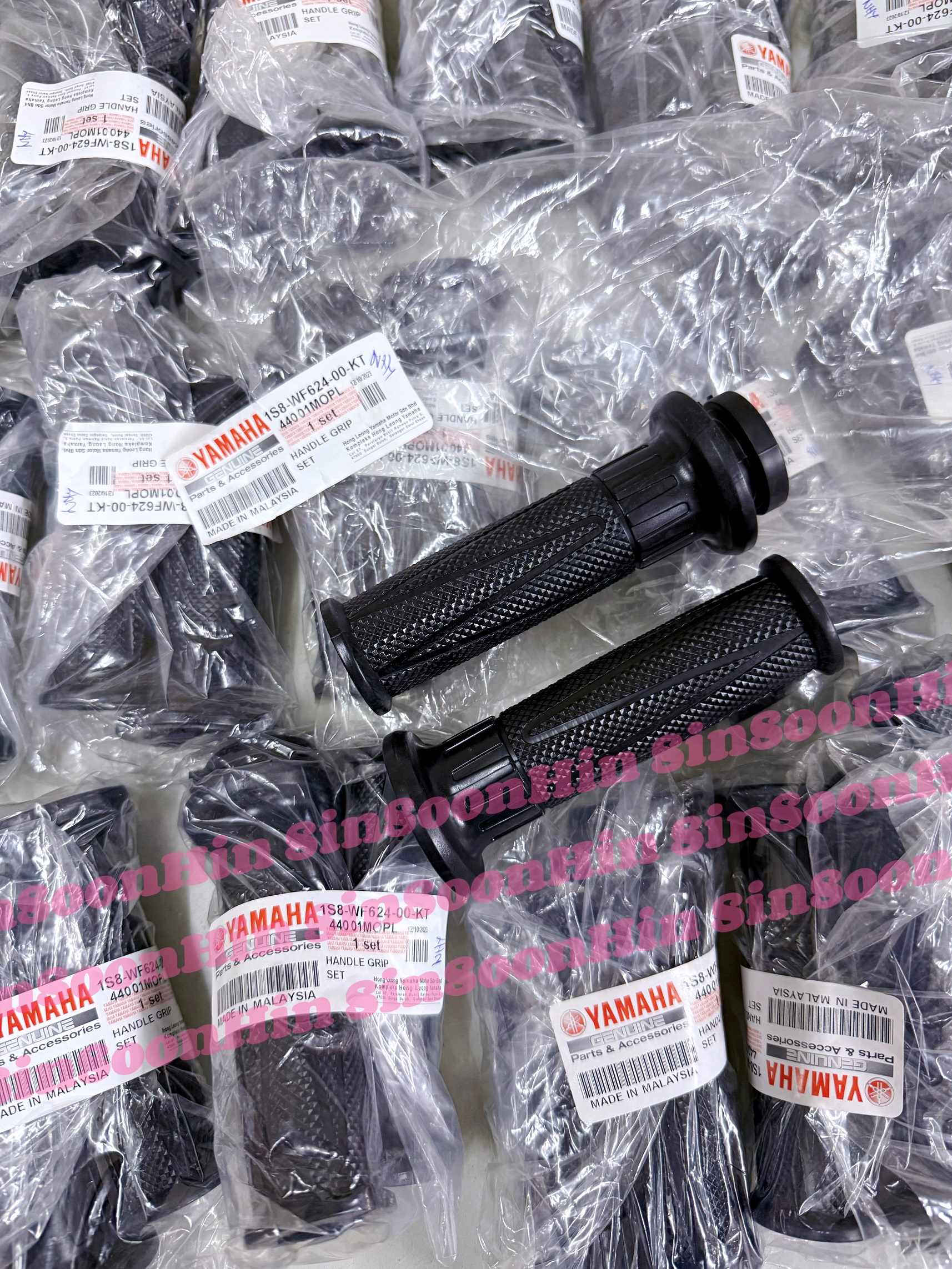 Yamaha LC135 V1 ORIGINAL HLY Handle Throttle Grip Set [1S8-WF624-00] # sarung pemegang getah ori ...
