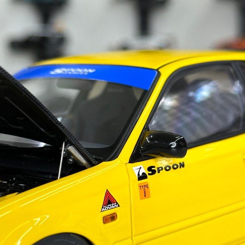 MotorHelix 1:18 Diecast Honda Civic EK9 Spoon Vehicle Model Car ...