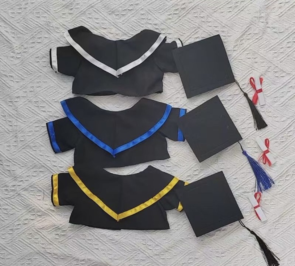 Graduation Gown / Doll Graduation Gown/ dolls/ Bubu Dull Jubah graduasi ...