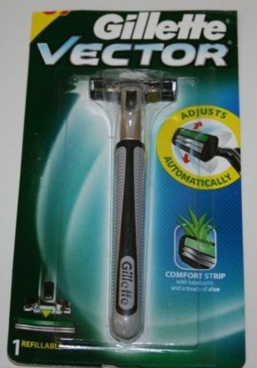 Gillette Vector Razor Kit +Free Gift 🎁 | Shopee Malaysia