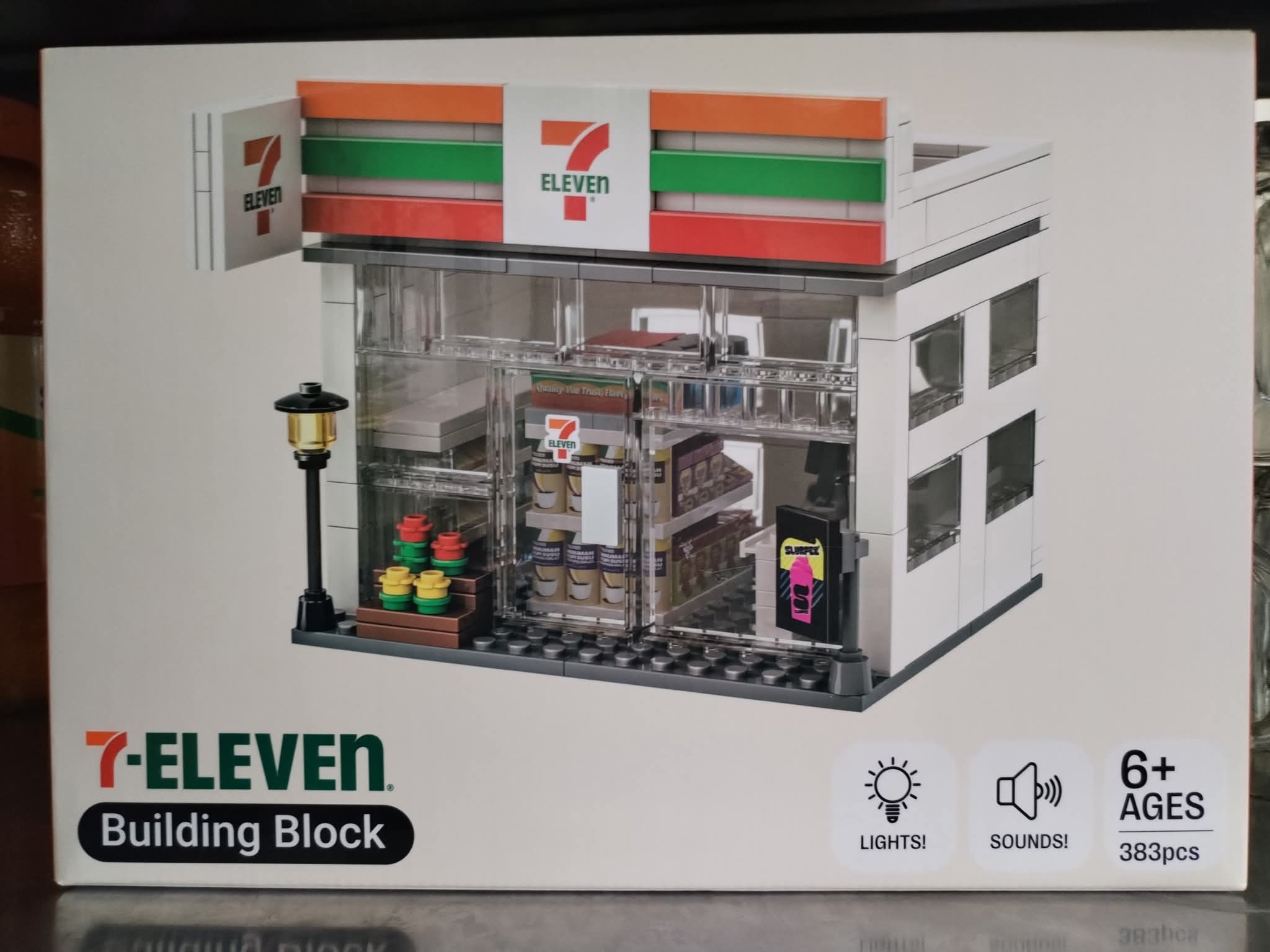 7Eleven Flagship Store Lego Building Block 2025 READY STOCK 711 7E 7-11 ...