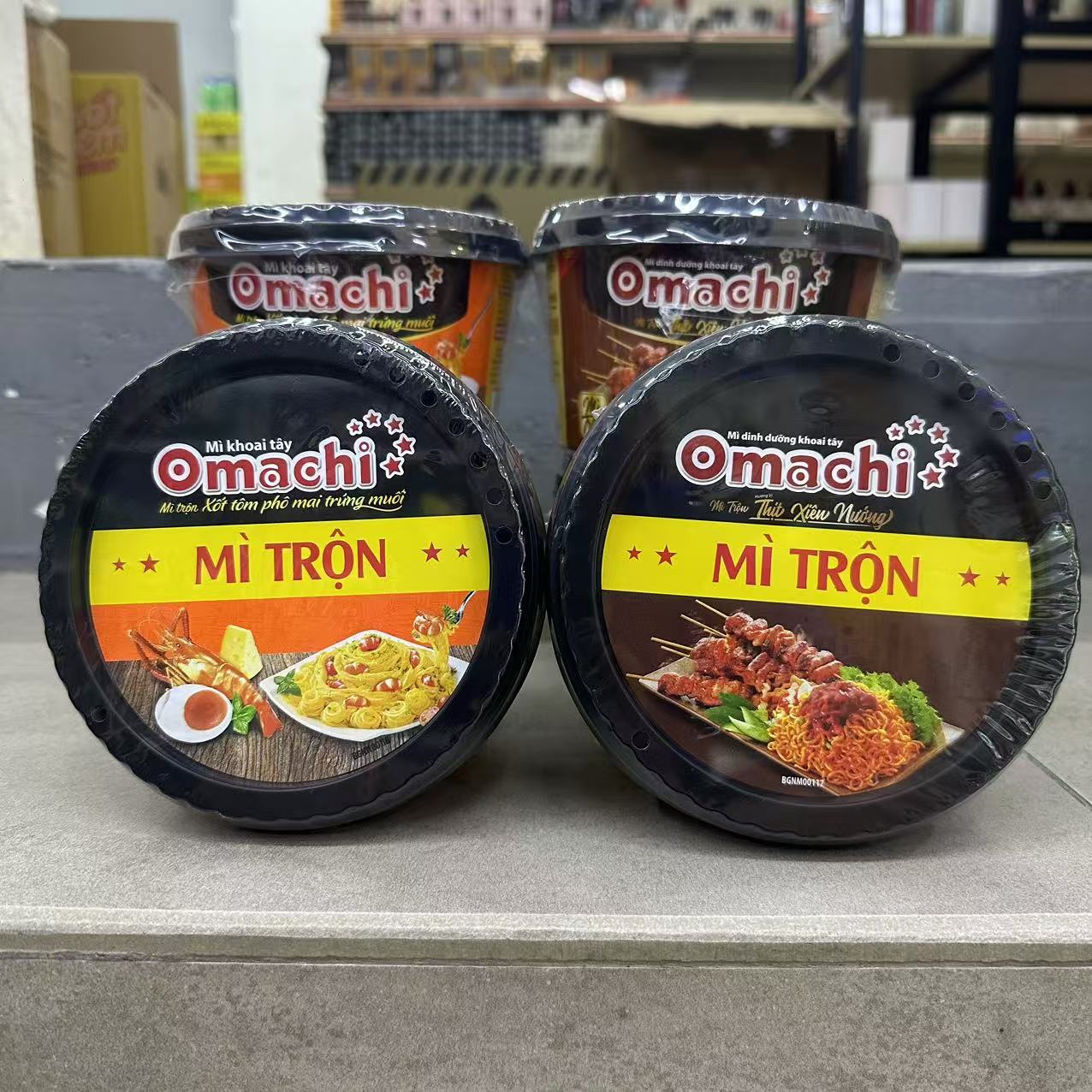 Omachi Mi Tron Xot Tom Pho Mai Trung Muoi / Thit Xien Nuong 105g ...