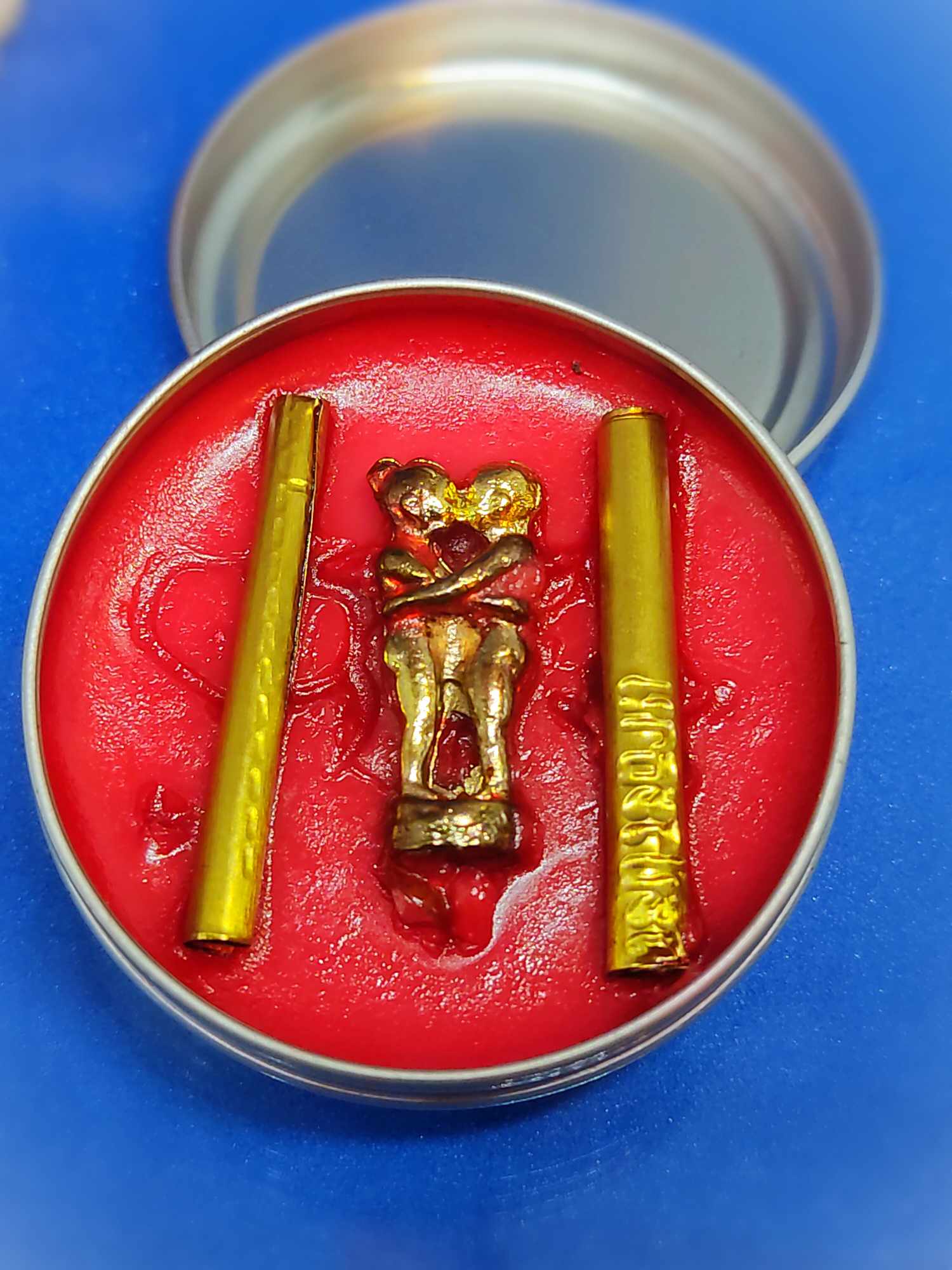 马泰边界Betong 镇著名白衣Archan Meng,阿赞阿赞明魅惑人心九尾狐仙人缘膏Rare Maha Metta Si Peung ...