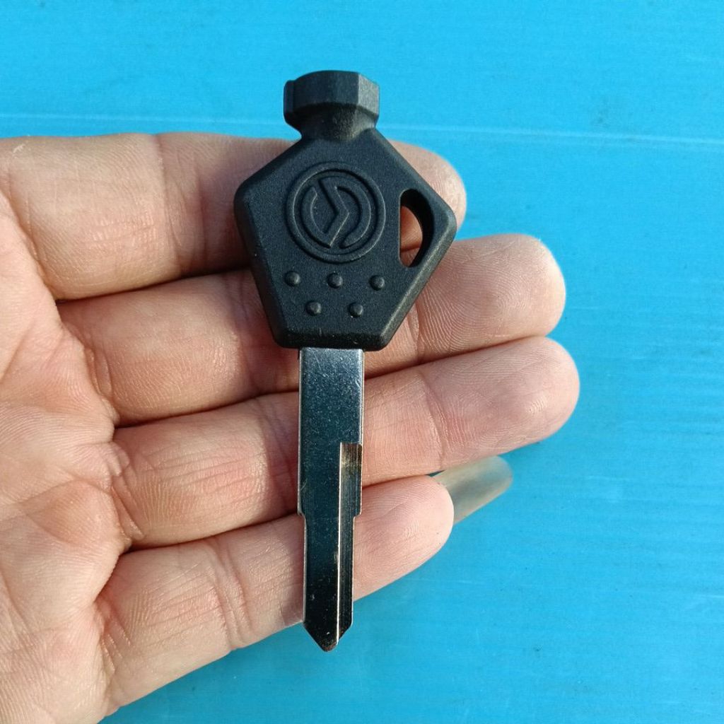 SYM VF3I 185 UNCUT KEY BLANK/KUNCI KOSONG UNTUK MOTOR SYM | Shopee Malaysia