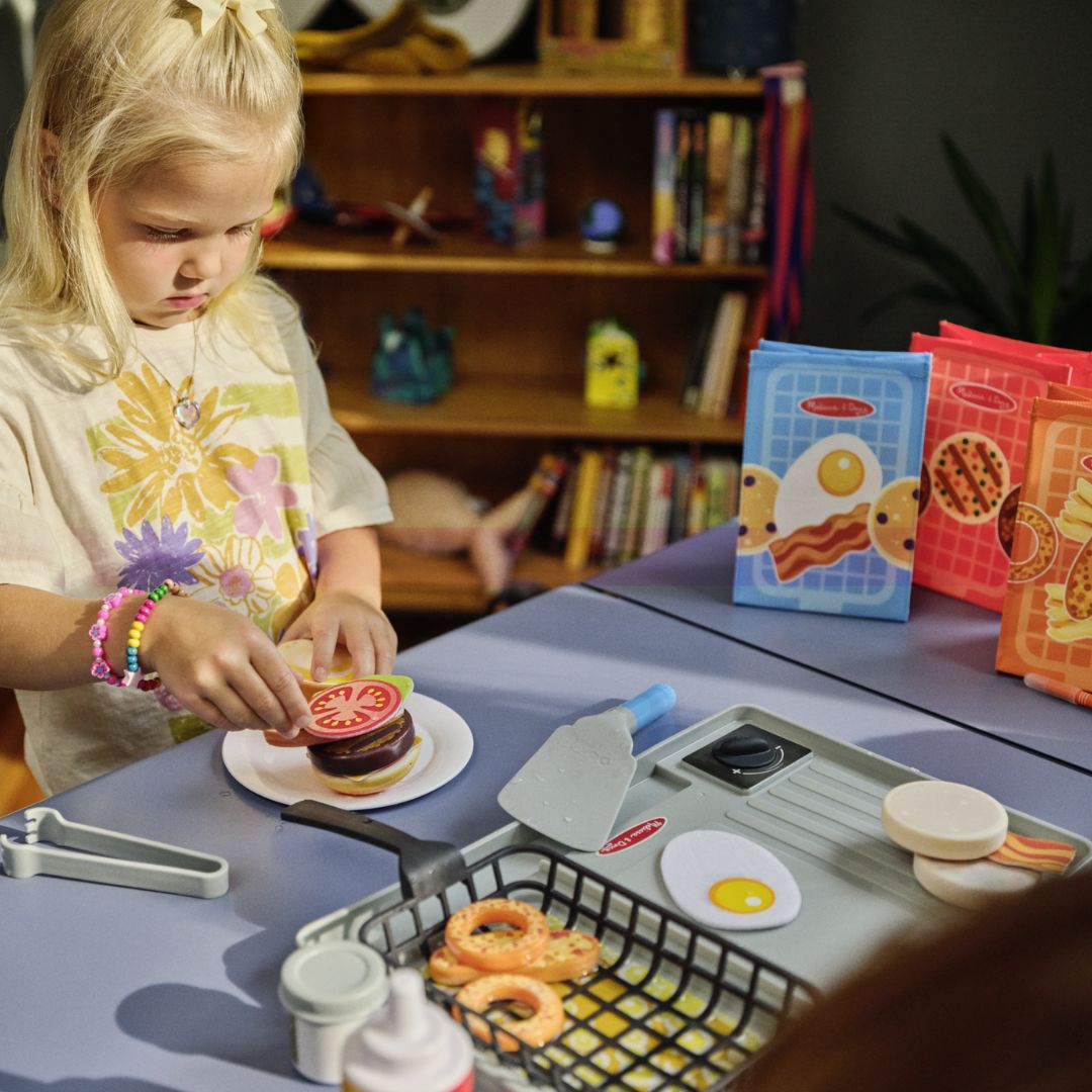 Melissa & Doug Flip & Fry Grill Play Set with Color Changing Water WOW ...