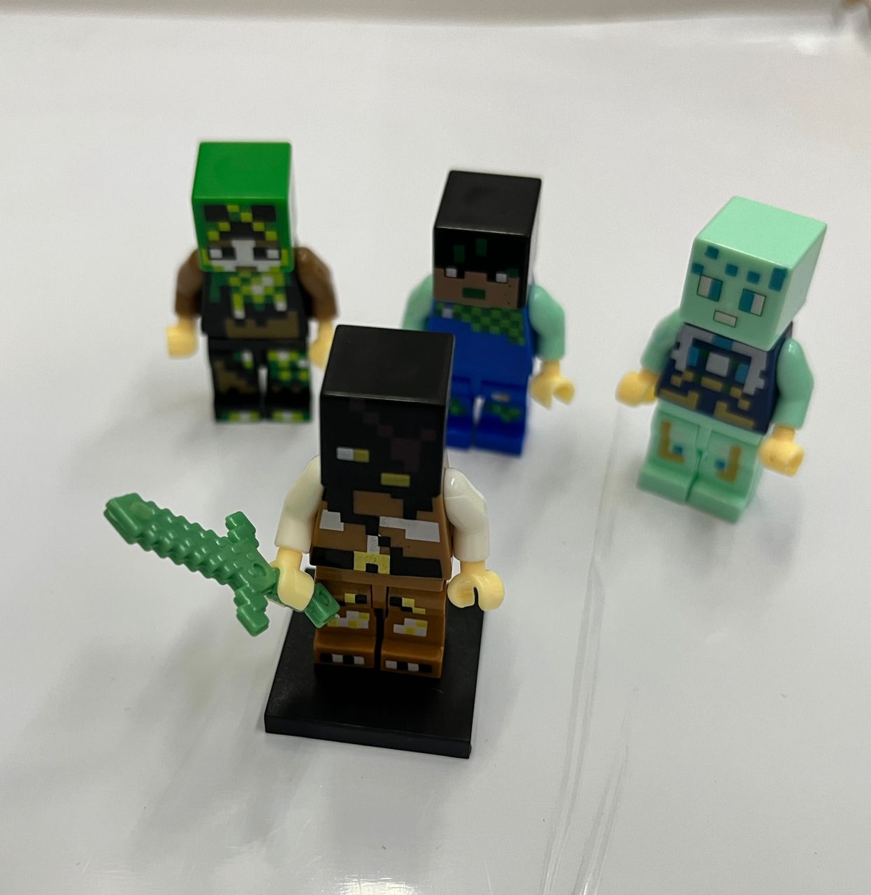 Pixel World Building Blocks Creative Virtual Game Style Robot Model Action Figure Set DIY Bricks ...