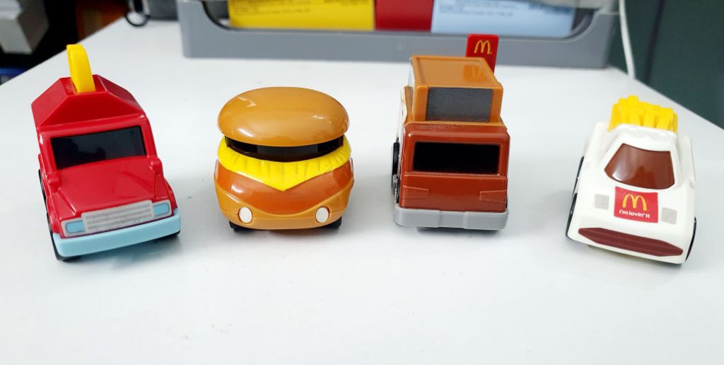 McDonald's McD Happy Meal Toy 2016: McDonalds ChoroQ - Cheese Burger ...