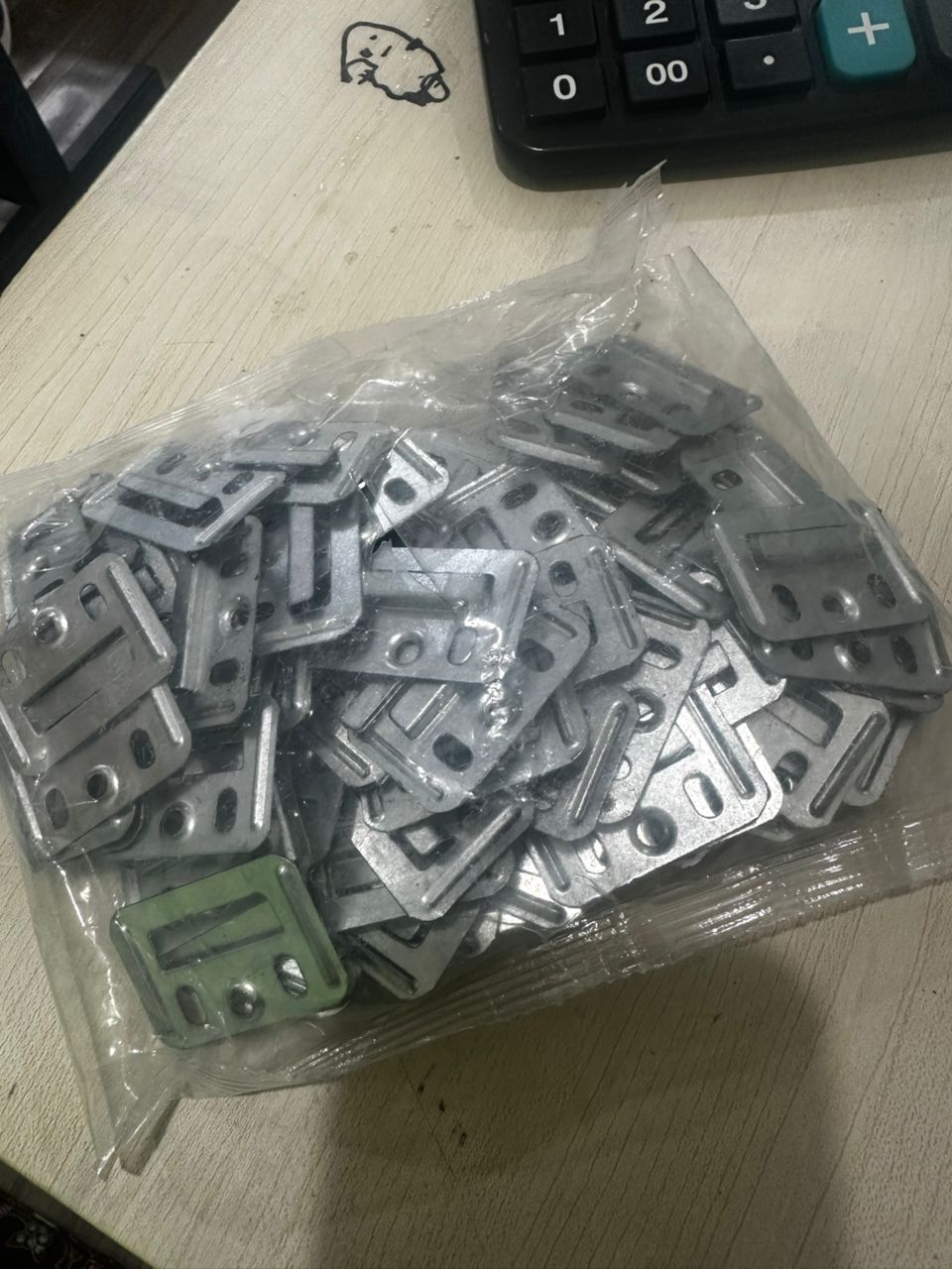 Flutted wall panel clip wall panel aksesori wall panel 100 pcs satu ...