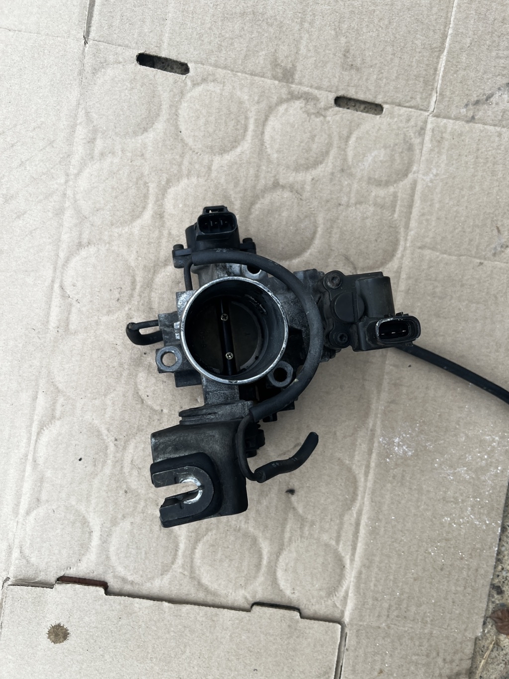 Toyota Unser Throttle Body Original USED | Genuine 7K Engine | Good ...