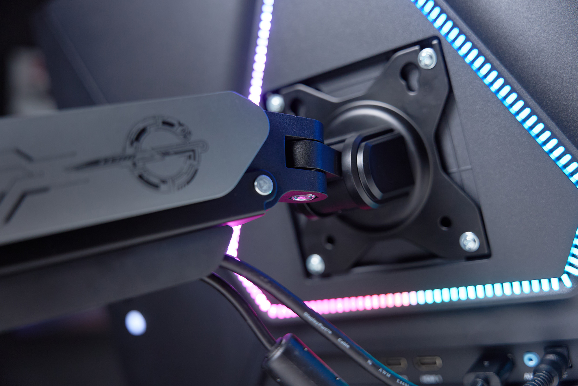 TITAN ARMY 17" - 38"