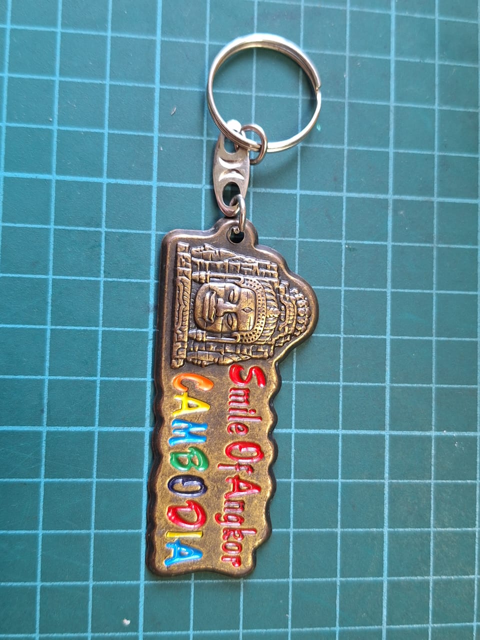 New zinc keychain - Smile of Angkor Cambodia Angkor Wat (around 7cmx3cm ...