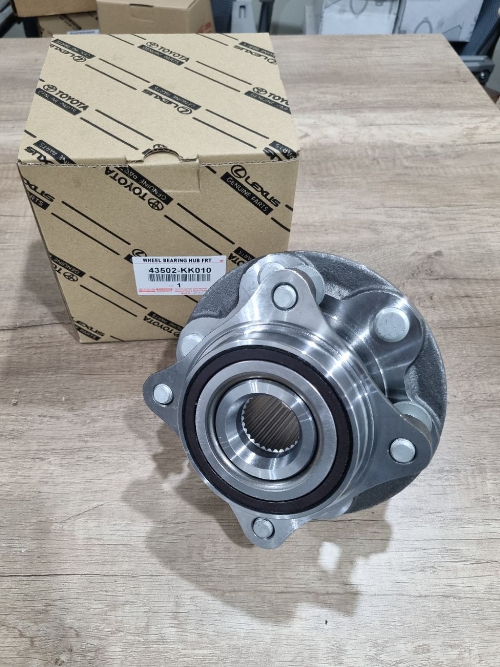 Toyota Hilux Revo GUN125 GUN126 Prado KDJ120 Front Wheel bearing Hub ...