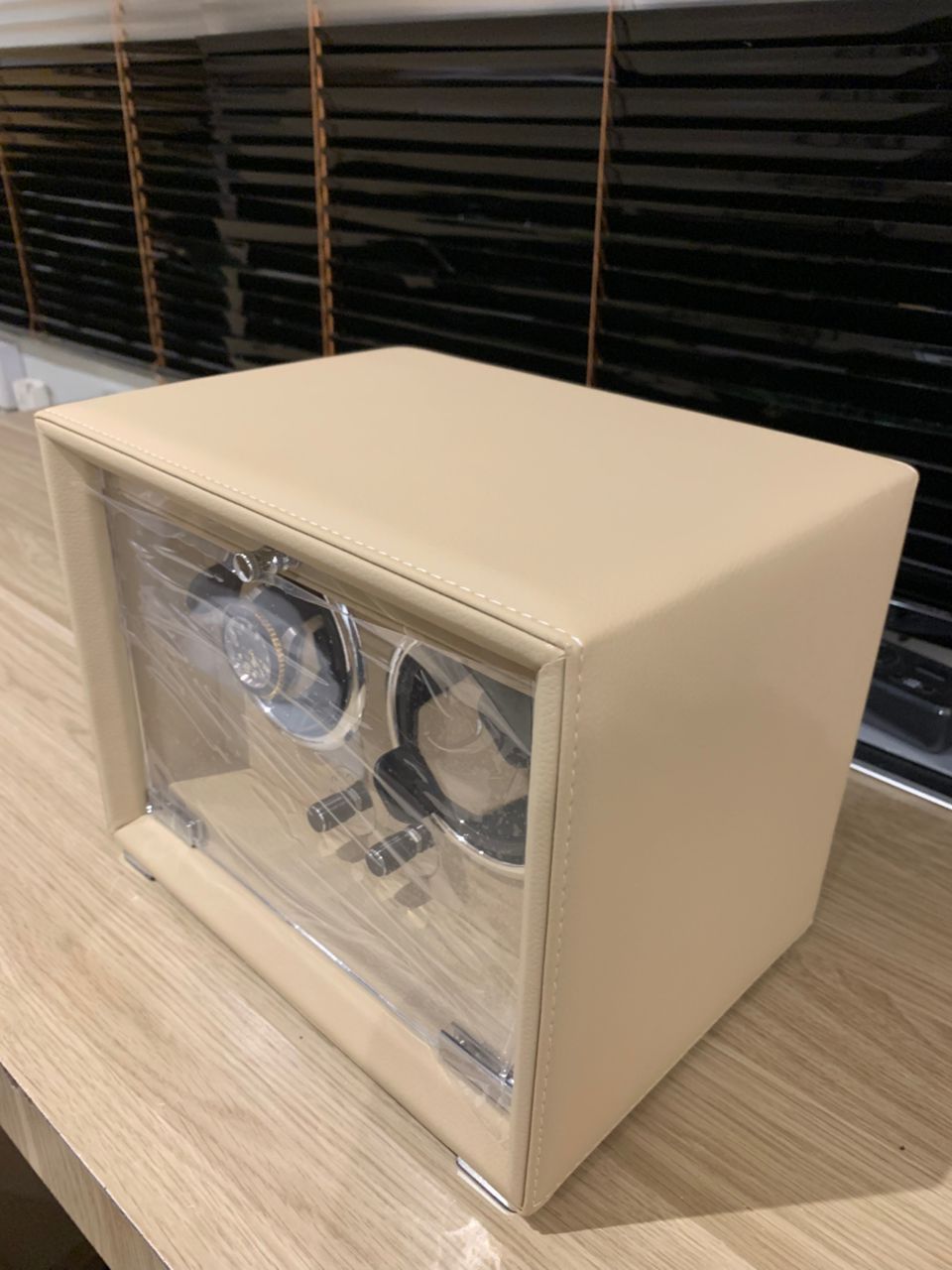 Roll_n_Rotate Mechanical Leather design automatic watch winder rotating ...